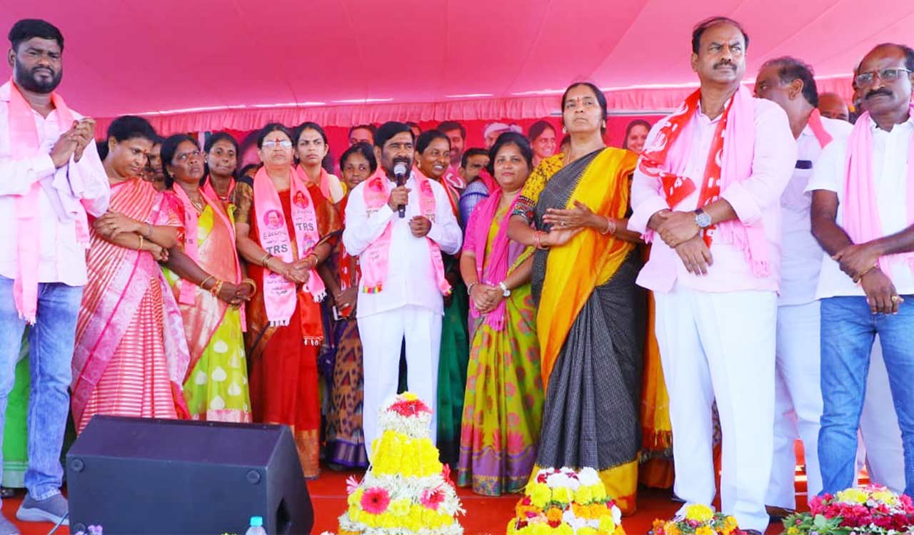 Jagadish Reddy asks women to support TRS in Munugode by-poll-Telangana ... Jagadish Reddy asks women to support TRS in Munugode by-poll-Telangana ...