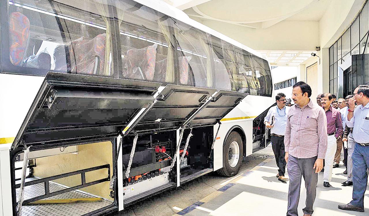 TSRTC to launch hitech electric AC buses from May-Telangana Today TSRTC to launch hitech electric AC buses from May-Telangana Today