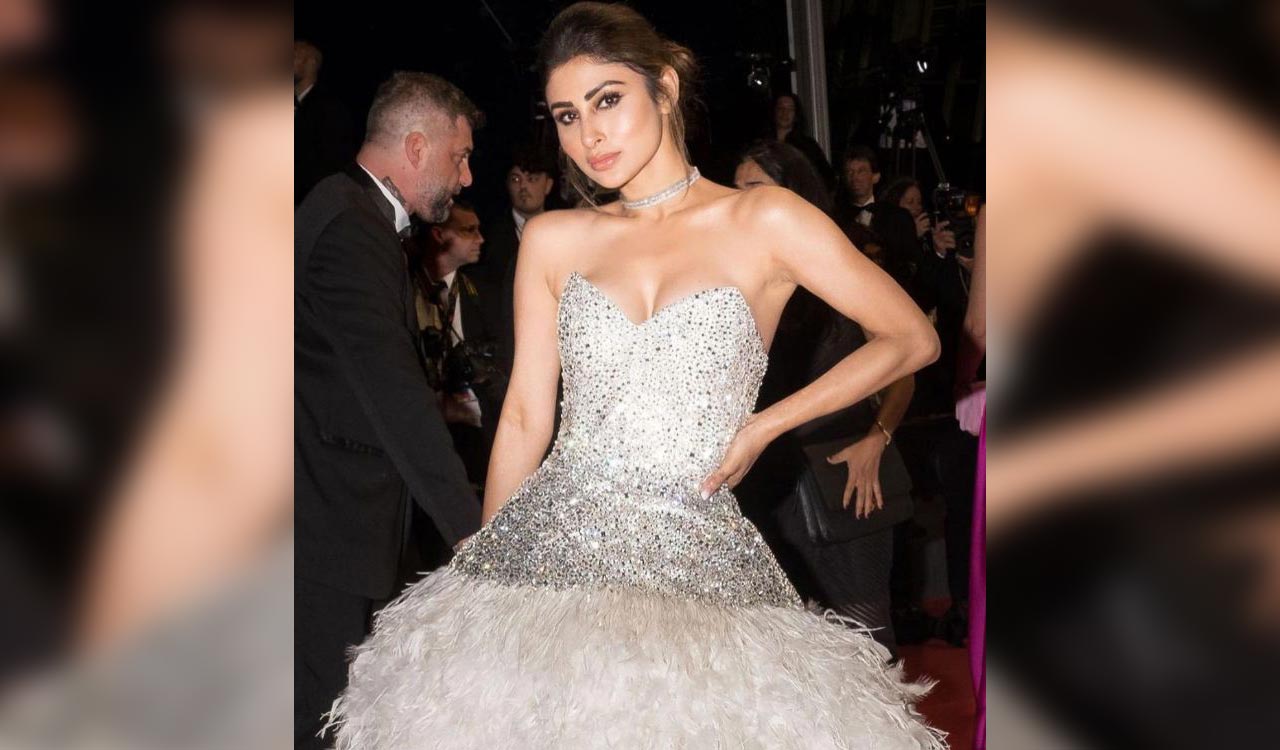 Mouni Roy aces her Cannes 2023 debut look-Telangana Today Mouni Roy aces her Cannes 2023 debut look-Telangana Today