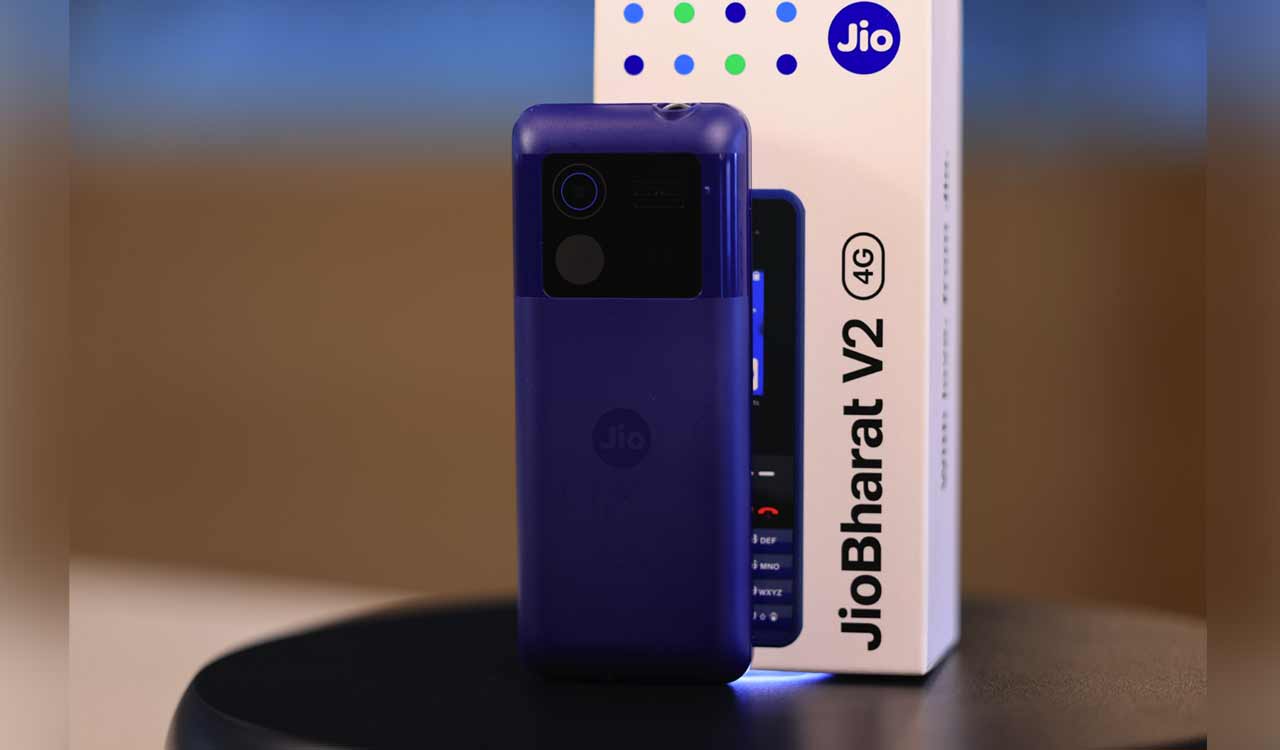 Reliance Jio launches Jio Bharat phone at Rs 999-Telangana Today Reliance Jio launches Jio Bharat phone at Rs 999-Telangana Today