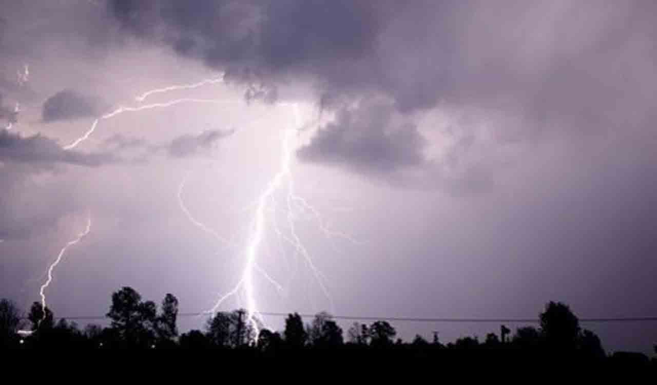 Thunderstorms forecast for parts of Andhra Pradesh-Telangana Today Thunderstorms forecast for parts of Andhra Pradesh-Telangana Today