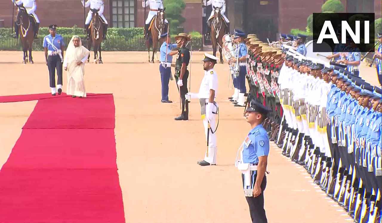 Bangladesh PM Hasina receives ceremonial welcome at Rashtrapati Bhavan - Telangana Today