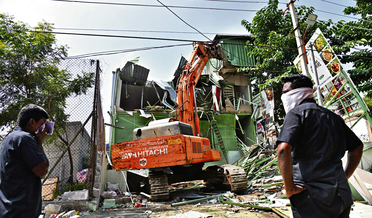 Opinion: Evictions, the new weapon - Telangana Today Opinion: Evictions, the new weapon - Telangana Today
