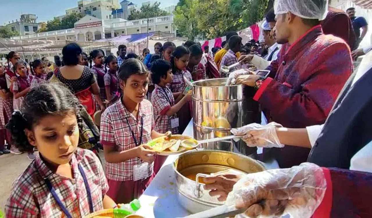Three months into academic year, Cong Govt in Telangana fails to ... Three months into academic year, Cong Govt in Telangana fails to ...