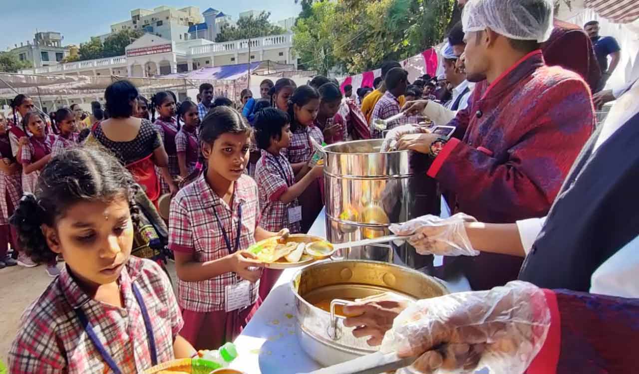 Telangana govt likely to relaunch breakfast scheme in Hyderabad schools ...